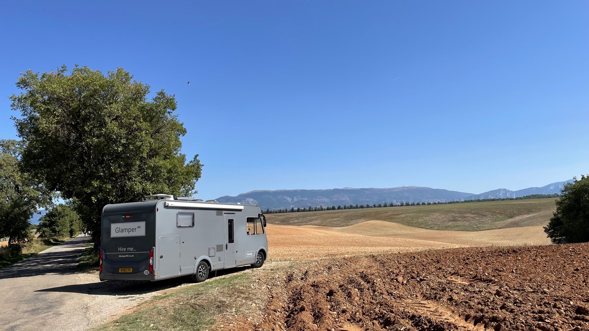 Your 5* hotel on wheels - Glamper RV